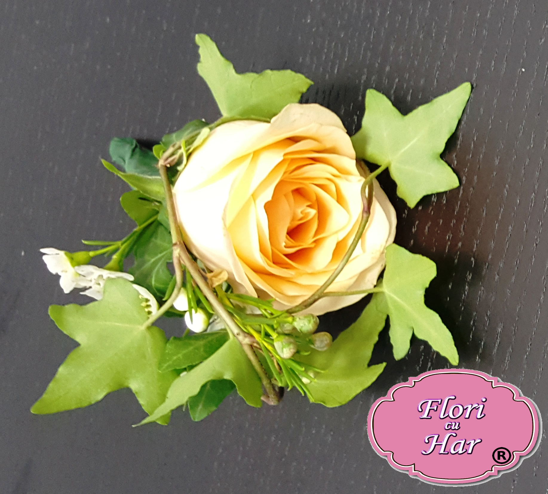 Cocarda C14 - Flori cu Har